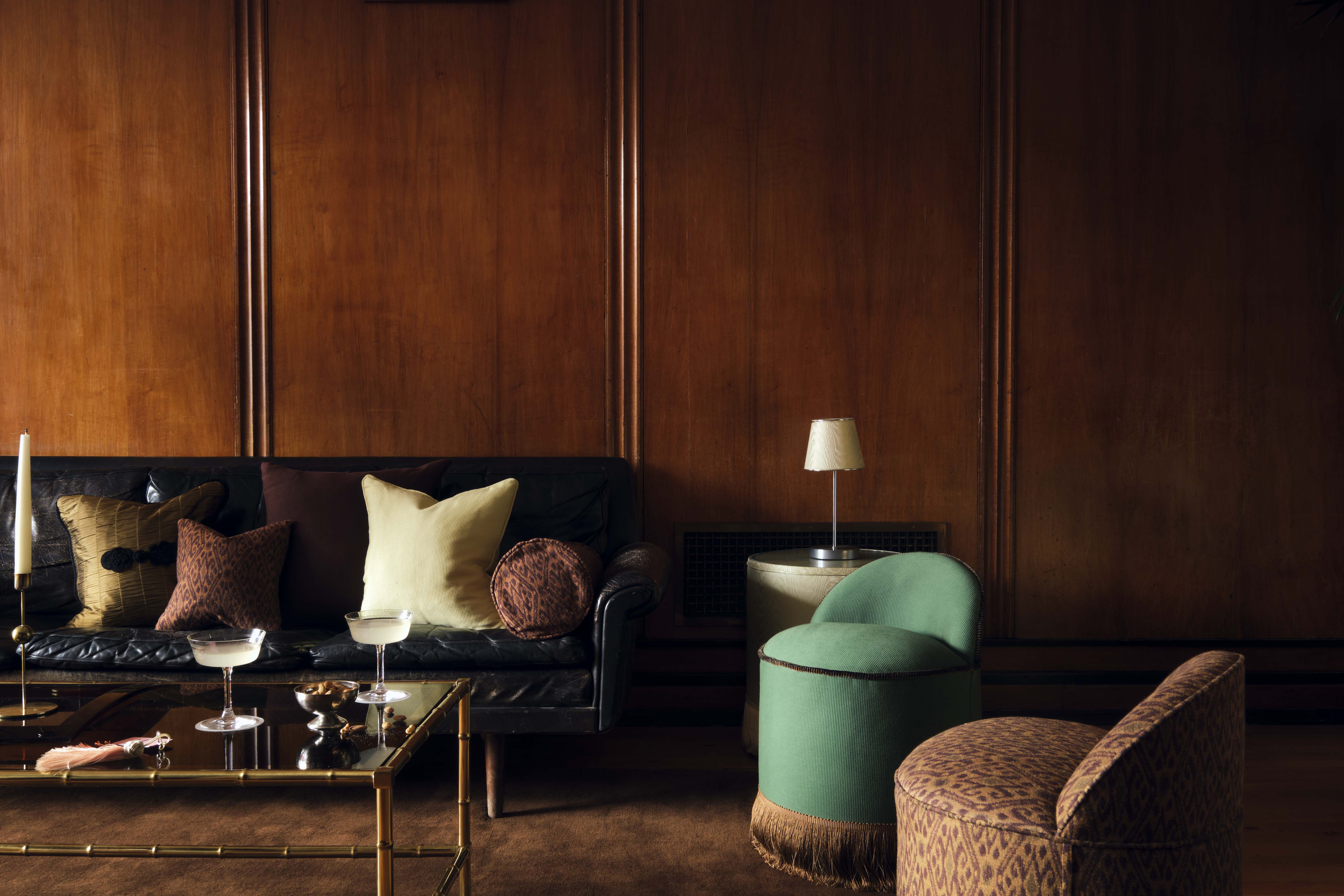 FURNITURE - CC Moulton